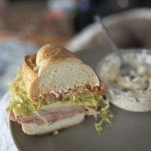 PARISI’S DELI & LIQUORS - Updated July 2024 - 79 Photos & 26 Reviews ...