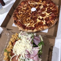 REDWOOD PIZZA AND WINGS - DUARTE - Updated July 2025 - 143 Photos & 219 ...