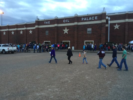 THE OIL PALACE - Updated December 2025 - 16 Reviews - 10408 Tx - 64 ...