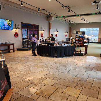 PINSTRIPES - Updated October 2025 - 779 Photos & 626 Reviews - 7 ...