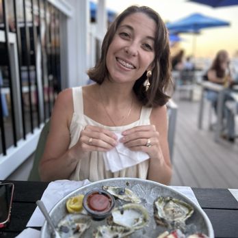 THE LIGHTHOUSE RESTAURANT & DOCK BAR - Updated December 2025 - 571 ...