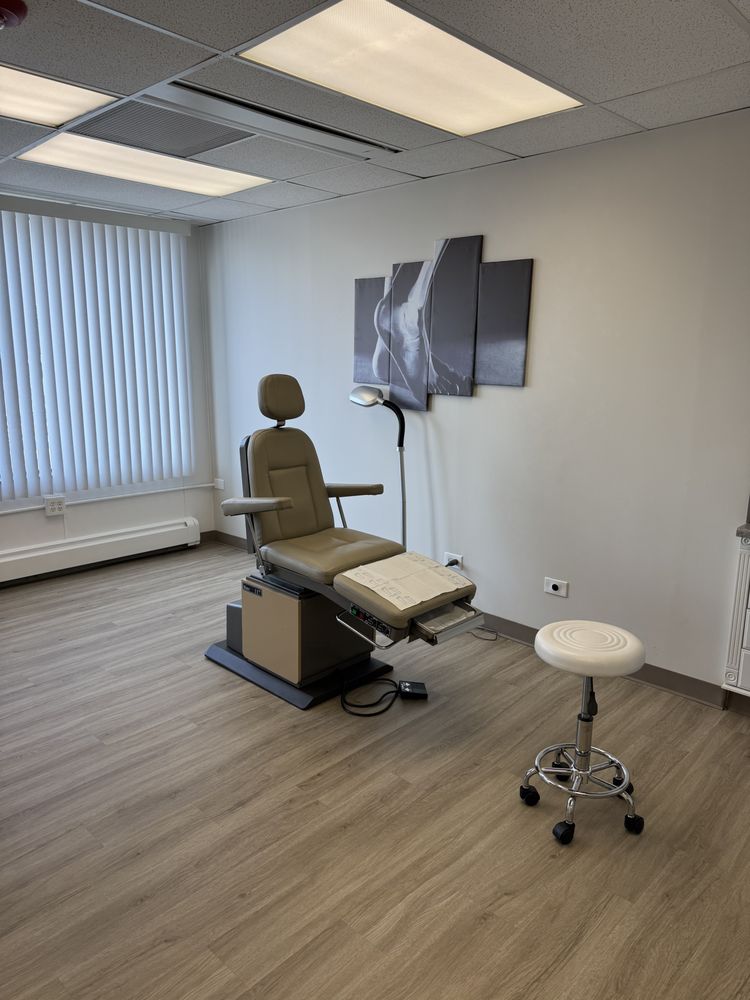 CHICAGO PODIATRY - Updated July 2025 - 4700 W 95th St, Oak Lawn ...