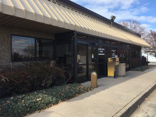 UPS CUSTOMER COUNTER - Updated May 2026 - 13 Photos & 203 Reviews ...