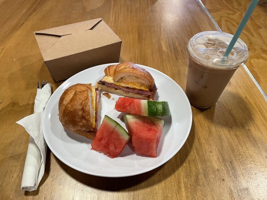 HIGH RISE BAKERY - 48 Photos & 62 Reviews - 118 E High St, Jefferson ...