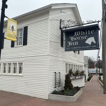 THE WHITE HORSE INN - Updated June 2024 - 508 Photos & 334 Reviews - 1 ...