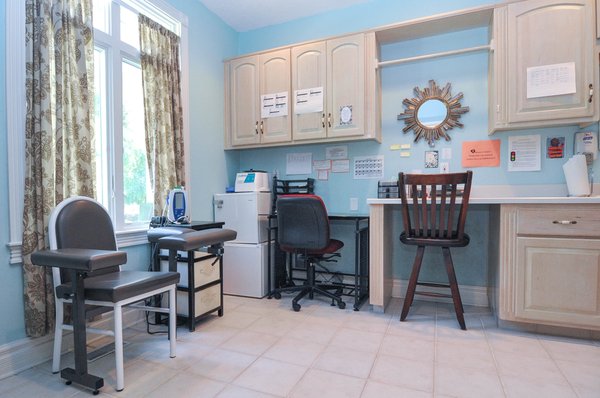 SELAH HOUSE - Updated January 2026 - 42 Photos - 1106 Meridian St 300 ...