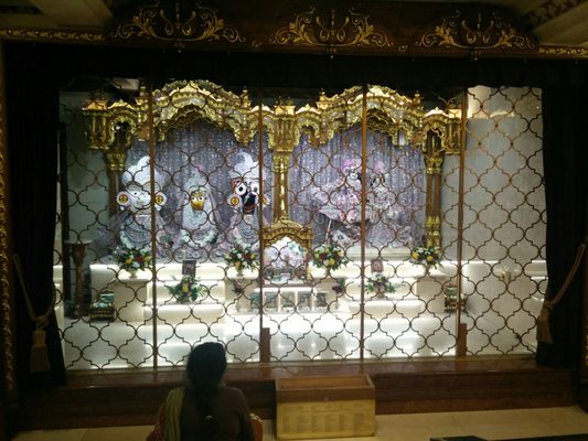 ISKCON-LONDON RADHA-KRISHNA TEMPLE - Updated January 2025 - 10 Soho ...