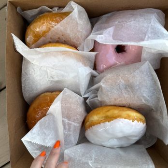 TRACKSIDE DONUTS - Updated November 2025 - 269 Reviews & 198 Photos ...