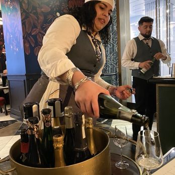 THE HOLBROOK HOUSE - Updated April 2025 - 515 Photos & 185 Reviews - 1 ...