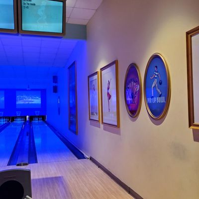 PIN-UP BOWL - Updated May 2024 - 53 Photos & 84 Reviews - 6191 Delmar ...