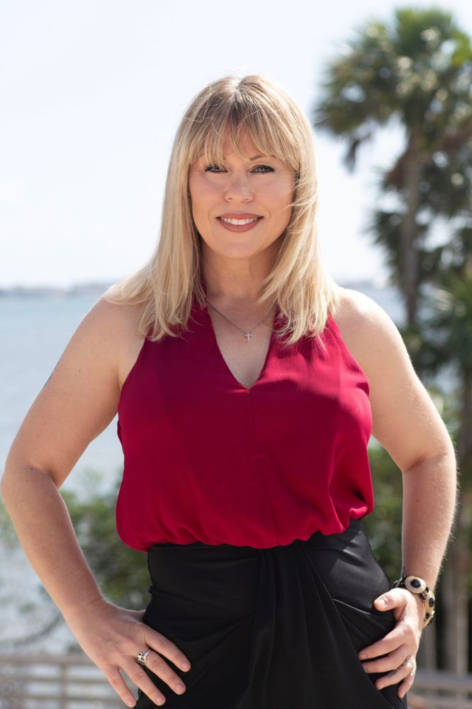 ANGELA SWANCHAK -THE TORRES GROUP - COASTAL HOME REAL ESTATE - Contact ...