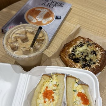 MOONWAKE COFFEE ROASTERS - Updated September 2025 - 681 Photos & 289 ...