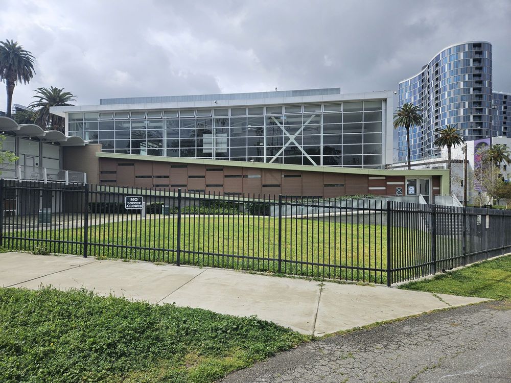 LAFAYETTE PARK COMMUNITY CENTER - Updated July 2025 - 39 Photos & 13 ...