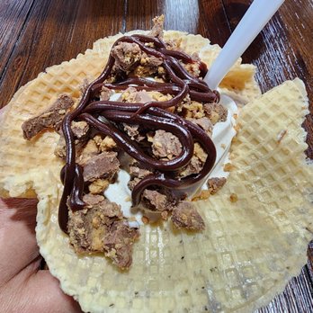 GRANDMA’S ICE CREAM AND WAFFLES - Updated June 2024 - 81 Photos & 53 Reviews - 389 E Gude Dr ...