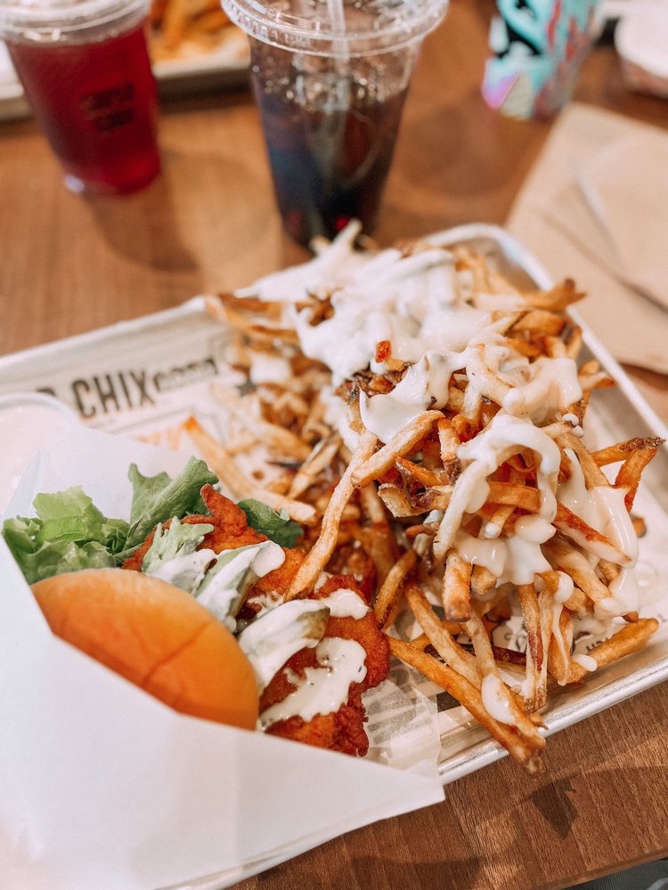 SUPER CHIX - Updated September 2025 - 56 Photos & 62 Reviews - 6672 ...