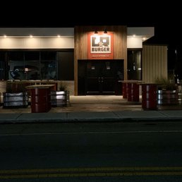 LR BURGER - Updated July 2025 - 60 Photos & 137 Reviews - 202 E Spring ...