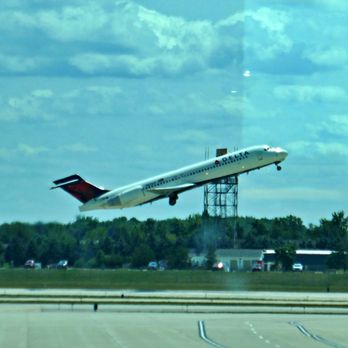 GRR - GERALD R. FORD INTERNATIONAL AIRPORT - Updated June 2024 - 209 ...