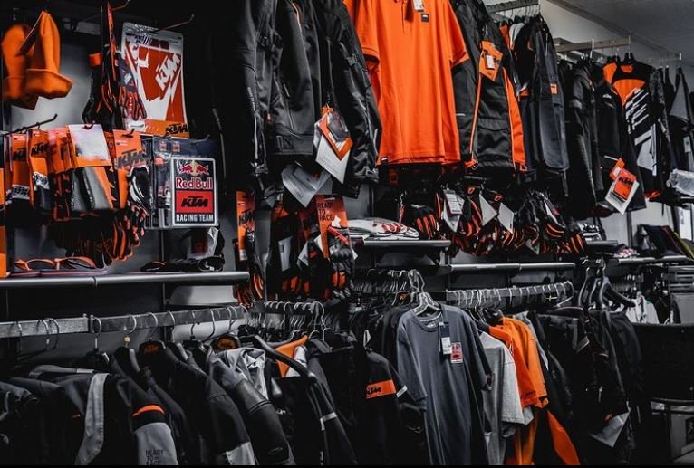 SM SPORT - Updated October 2024 - 11 Photos - 11337 Boulevard ...