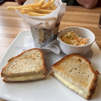 SILVER DINER - Updated December 2025 - 742 Photos & 695 Reviews - 6592 ...