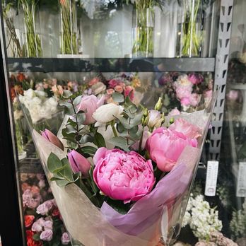 REMI43 FLOWER & COFFEE - Updated December 2024 - 359 Photos & 160 ...