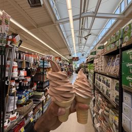 PALACE MARKET - Updated July 2025 - 134 Photos & 187 Reviews - 11300 ...