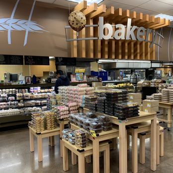 QFC - Updated September 2025 - 24 Photos & 92 Reviews - 11100 Roosevelt ...