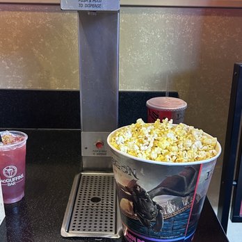 AMC OTAY RANCH 12 - Updated December 2025 - 799 Photos & 202 Reviews ...