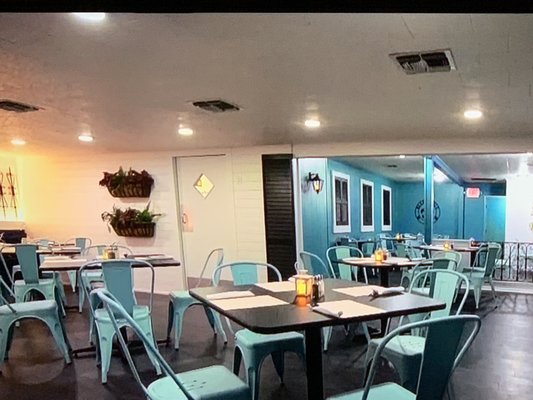 THE BALCONY - 12 Photos & 15 Reviews - 13550 W Main St, Larose ...