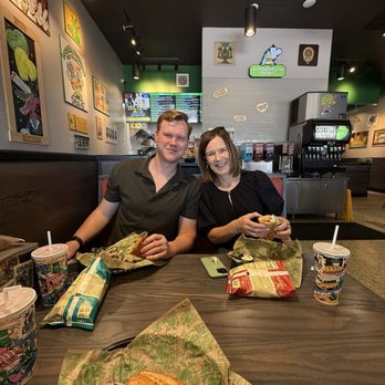 CHEBA HUT - Updated October 2025 - 24 Photos & 17 Reviews - 504 E Abram ...