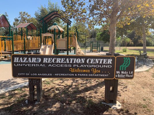 HAZARD PARK RECREATION CENTER - 30 Photos & 17 Reviews - Parks - 2230 ...
