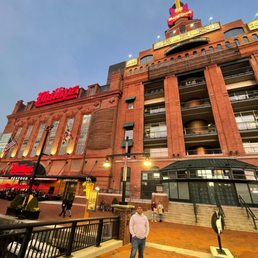 PHILLIPS SEAFOOD - Updated December 2025 - 2671 Photos & 2454 Reviews ...