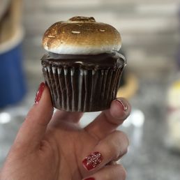 SWEET SURRENDER BAKERY - Updated August 2025 - 569 Photos & 495 Reviews ...