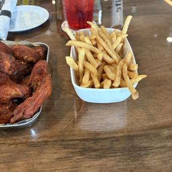 THE SLOW BUFFALO - Updated December 2025 - 33 Photos & 24 Reviews ...