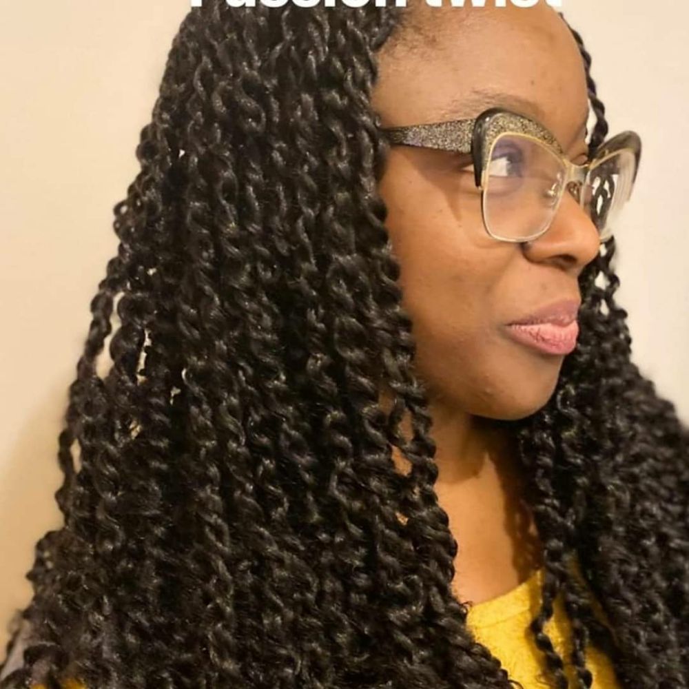 GLO ON BRAIDS & NATURAL HAIRSTYLING - Updated July 2024 - 285 Photos ...