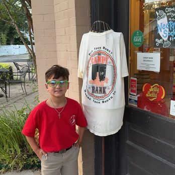 THE CANDY BANK - Updated December 2025 - 75 Photos & 49 Reviews - 201 ...