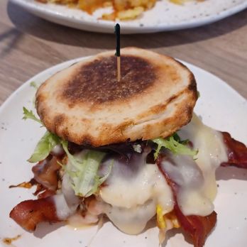 VALLEY BISTRO - Updated July 2025 - 516 Photos & 262 Reviews - 4520 ...