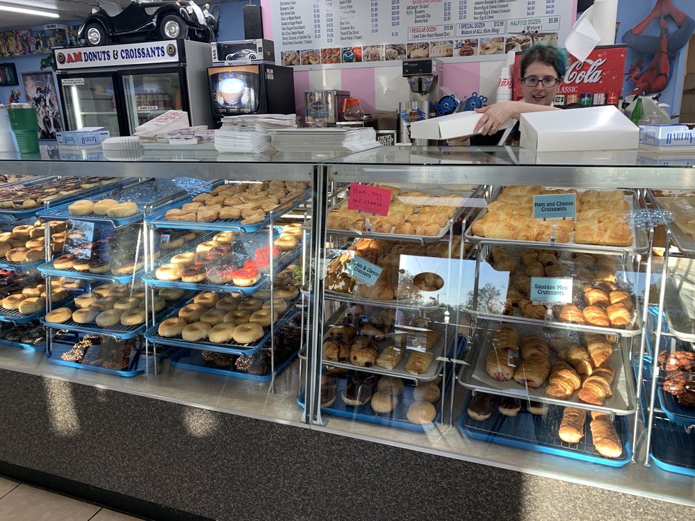 AM DONUTS AND CROISSANTS - 57 Photos & 30 Reviews - 1902 Grape St ...