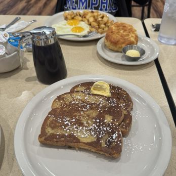 THE BIG BISCUIT - Updated July 2025 - 184 Photos & 218 Reviews - 2920 S ...