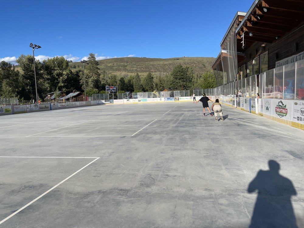 WINTHROP RINK - Updated June 2025 - 15 Photos - 208 White Ave, Winthrop ...