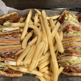 PATRICK’S NEIGHBORHOOD BAR & PATIO - Updated December 2025 - 265 Photos ...