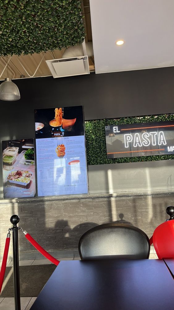 EL PASTA MAN - Updated September 2024 - 234 Boulevard Curé-Labelle ...