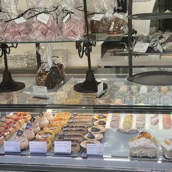 LA PARISIENNE FRENCH BAKERY - Updated December 2025 - 1162 Photos & 781 ...