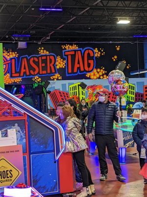 BOUNCE! FAMILY ENTERTAINMENT CENTER - Updated December 2025 - 159 ...