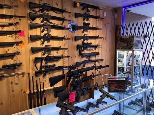 THE ARMORY GUN STORE OF SALEM - Updated December 2024 - 15 Photos - 1 ...