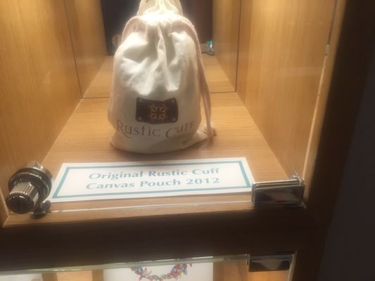 THE RUSTIC CUFF - Updated December 2025 - 13 Photos & 11 Reviews - 1325 ...