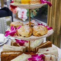 LITTLE HEN - Updated September 2025 - 338 Photos & 106 Reviews - 155 ...