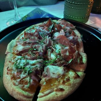 36 BELOW - Updated July 2025 - 809 Photos & 307 Reviews - 3620 E Indian ...