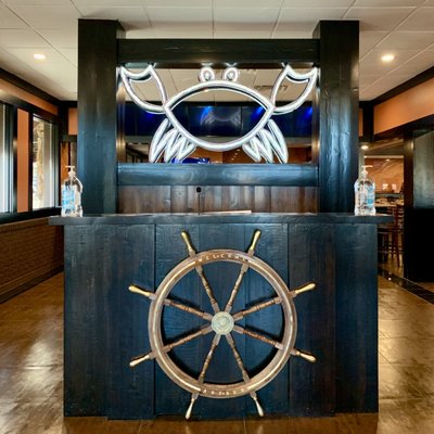 THE CRAWLING CRAB - Updated December 2025 - 82 Photos & 82 Reviews ...