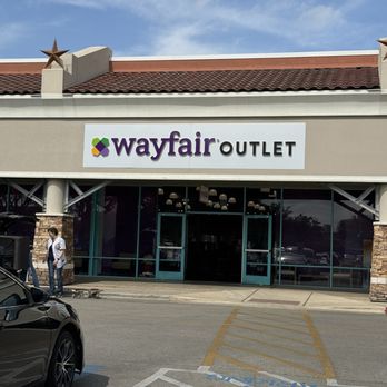 WAYFAIR OUTLET - Updated January 2026 - 4015 I-35, San Marcos, Texas ...