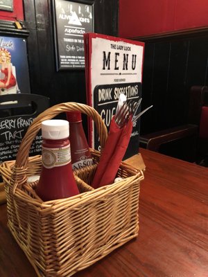 THE LADY LUCK PUB - Updated December 2025 - 20 Photos - 18 St Peters ...